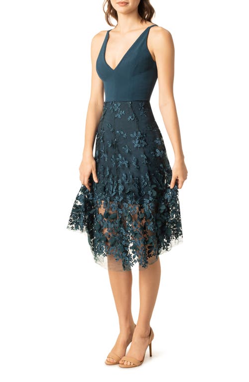DRESS THE POPULATION Dress the Population Darleen V-Neck Embroidered Mesh Cocktail Dress